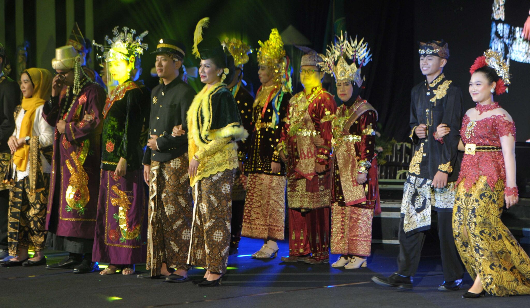 Taman Budaya Jawa Timur Tampilkan Angklung Caruk Banyuwangi Pada Temu ...