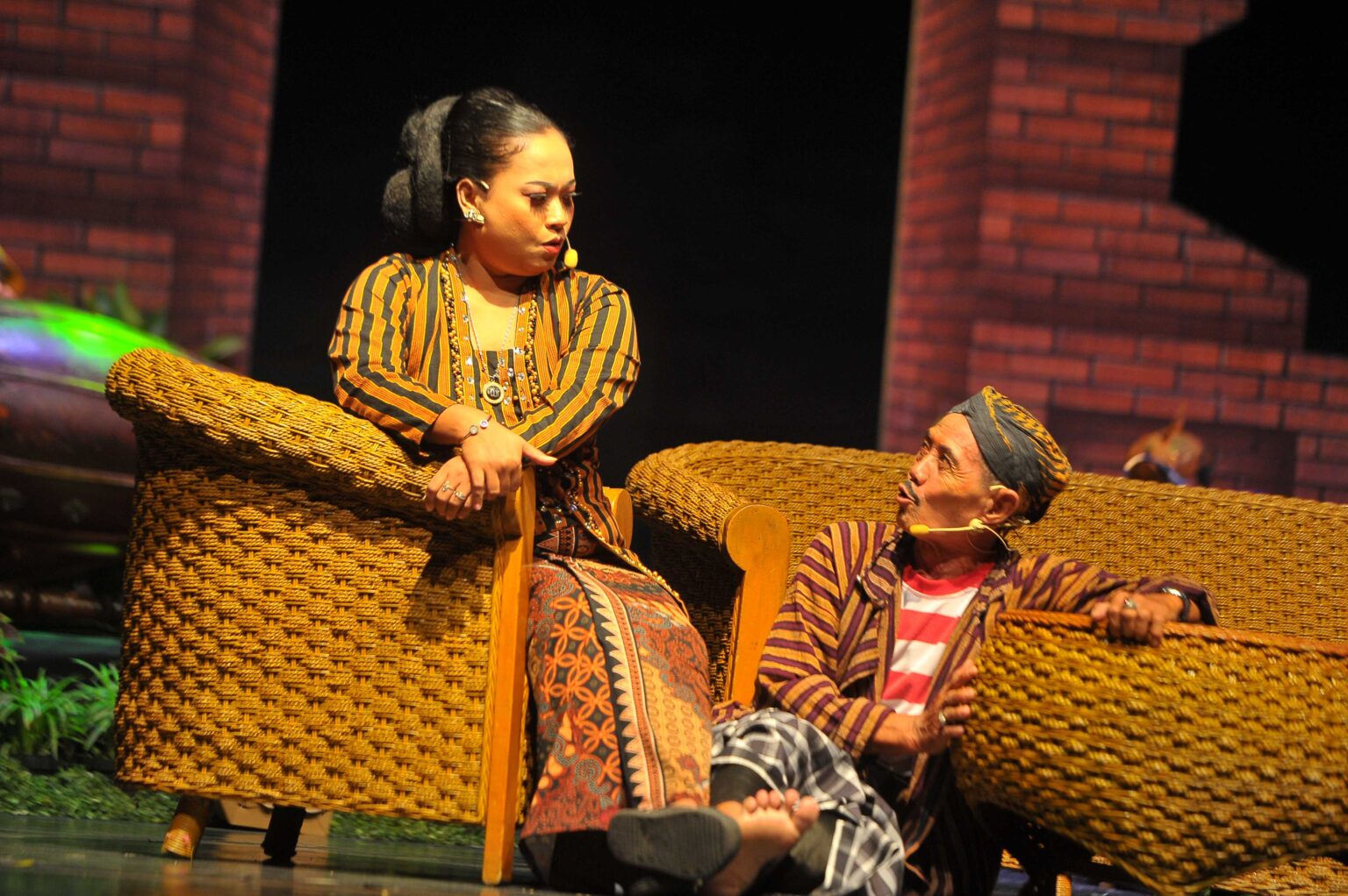 Suami Takut Istri : Dagelan Full Humor Yang Mengangkat Fenomena Sosial ...